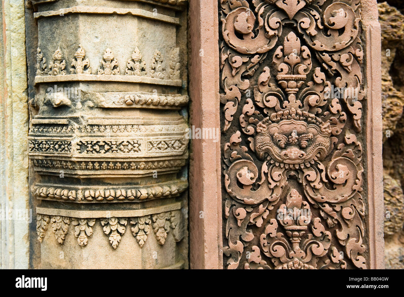 Angkorian carvings hi-res stock photography and images - Alamy