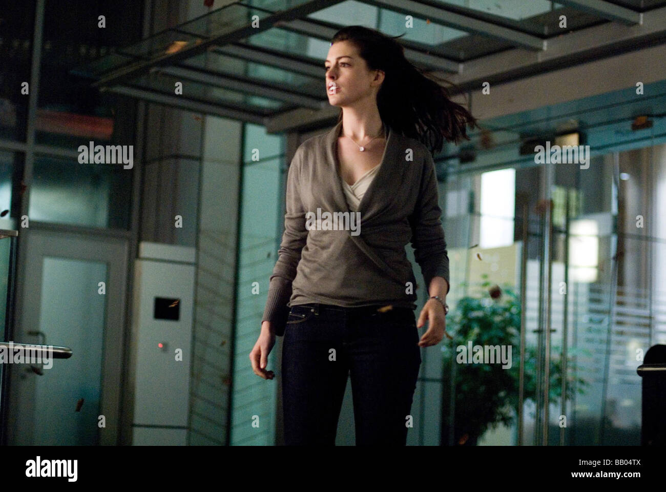 Anne hathaway passengers 2008 hi-res stock photography and images - Alamy