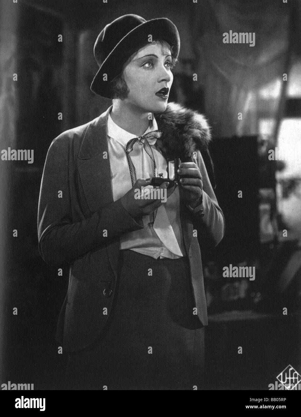 Der blaue Engel The Blue Angel Year : 1930 Director: Josef von ...