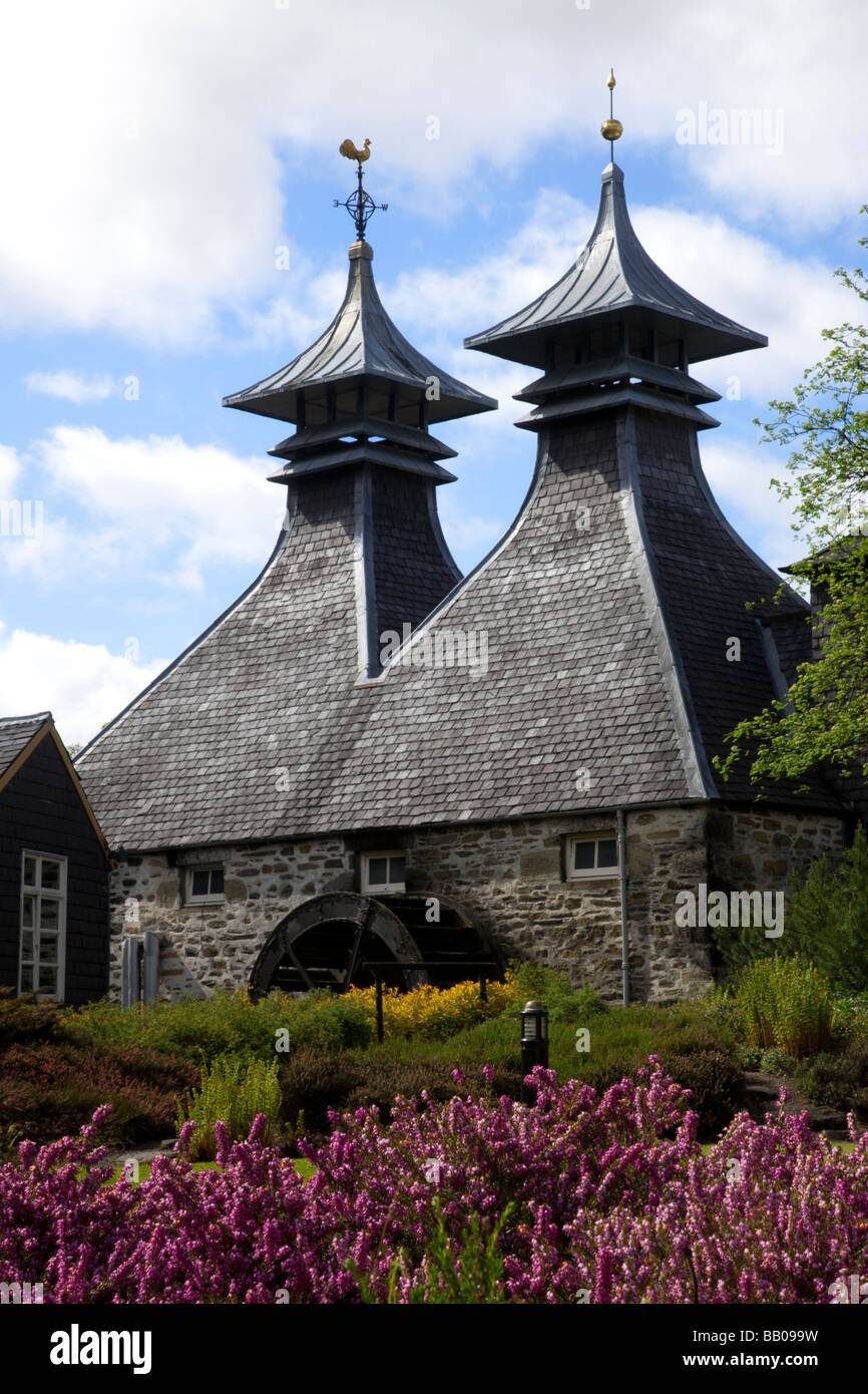 Whiskey whisky pagoda roof High Resolution Stock Photography and Images ...