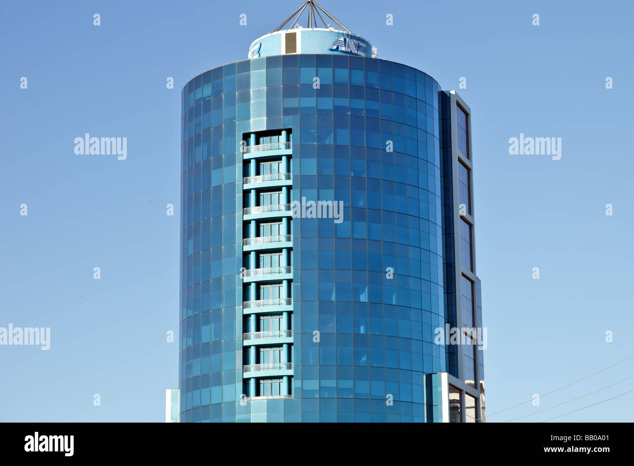 Office skyscraper hi-res stock photography and images - Alamy