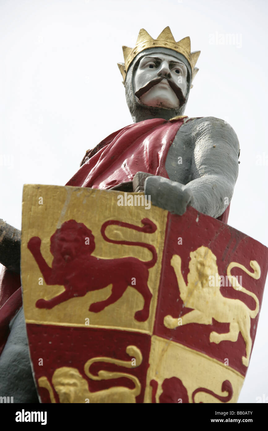 Statue of llewellyn the great in conwy hi-res stock photography and ...