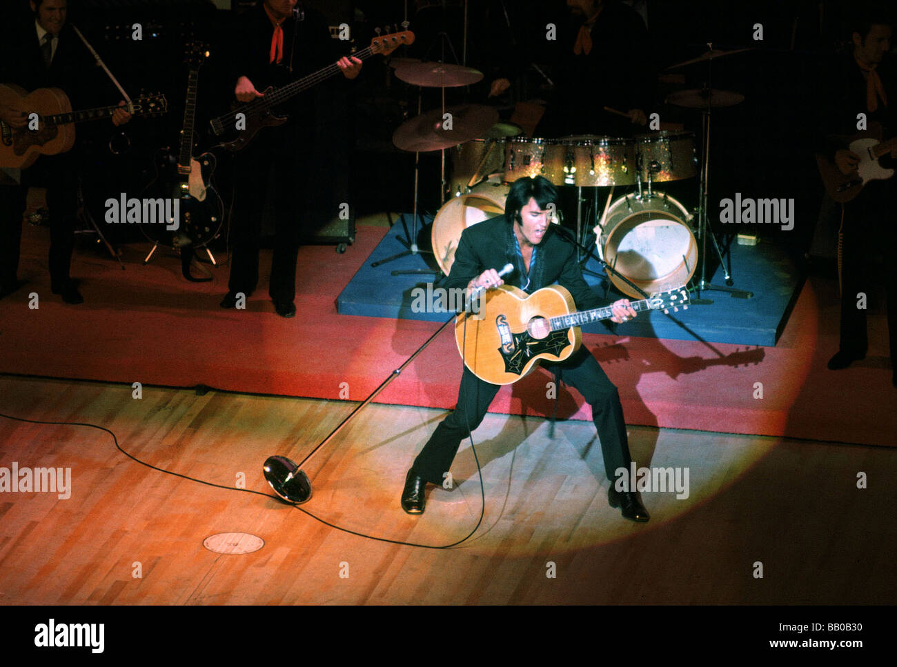 ELVIS PRESLEY in Las Vegas in 1969 Stock Photo - Alamy