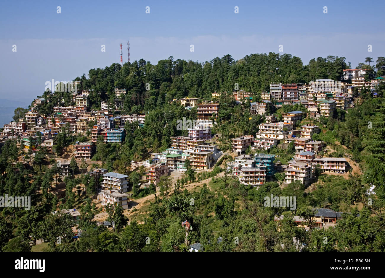 Himachal pradesh dharamsala mountain house hi-res stock photography and ...