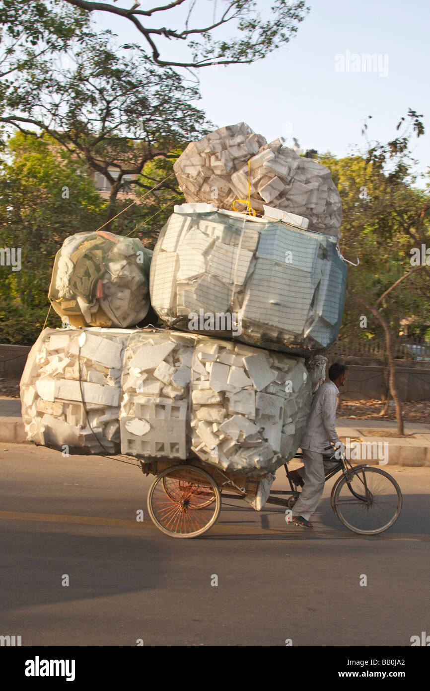 Recycling india hi-res stock photography and images - Alamy