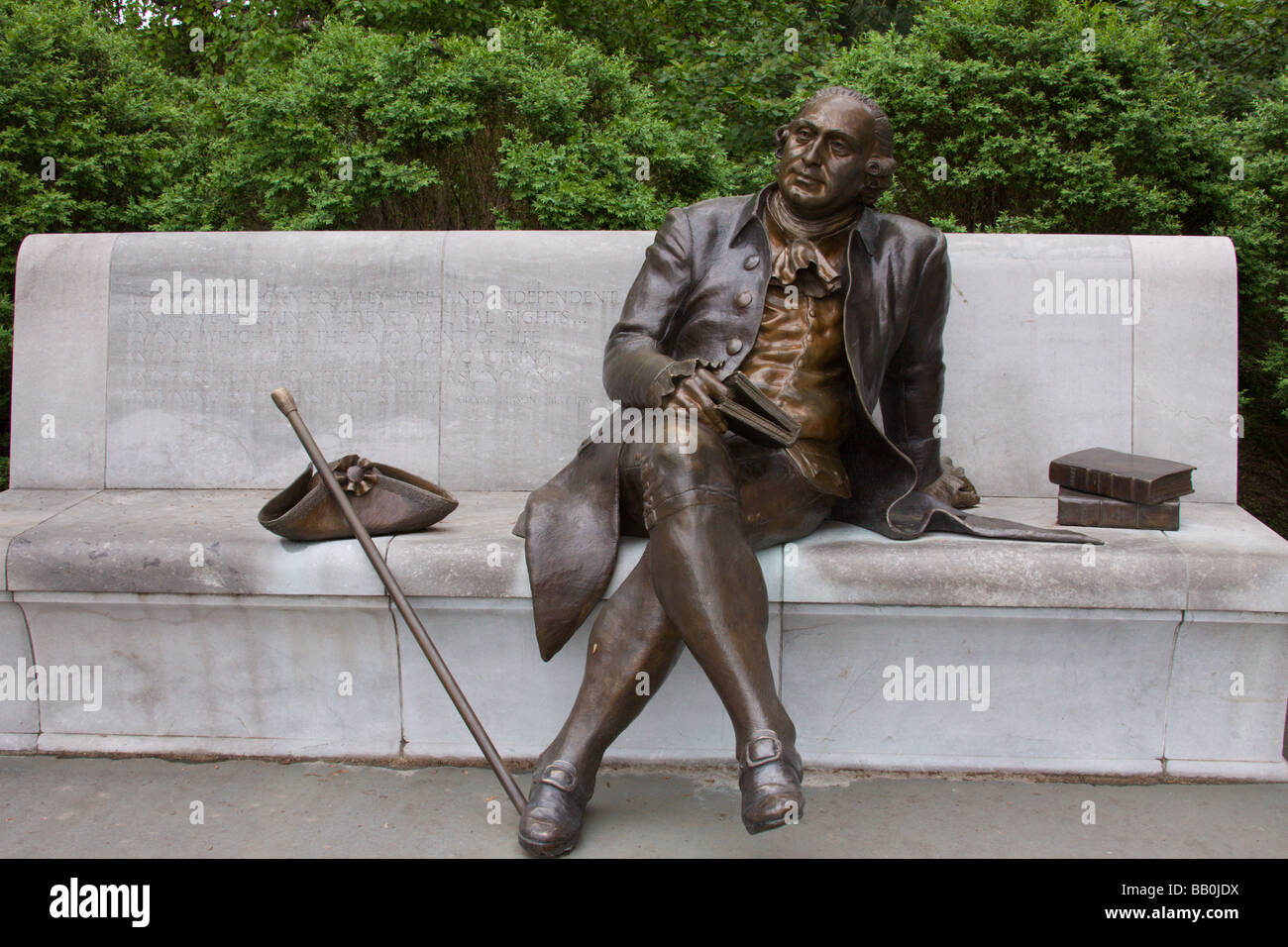 George mason statue hi-res stock photography and images - Alamy