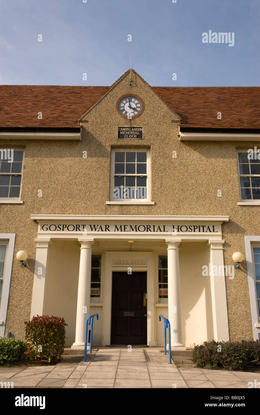 Gosport War Memorial Hospital, Gosport, Hampshire, UK Stock Photo - Alamy