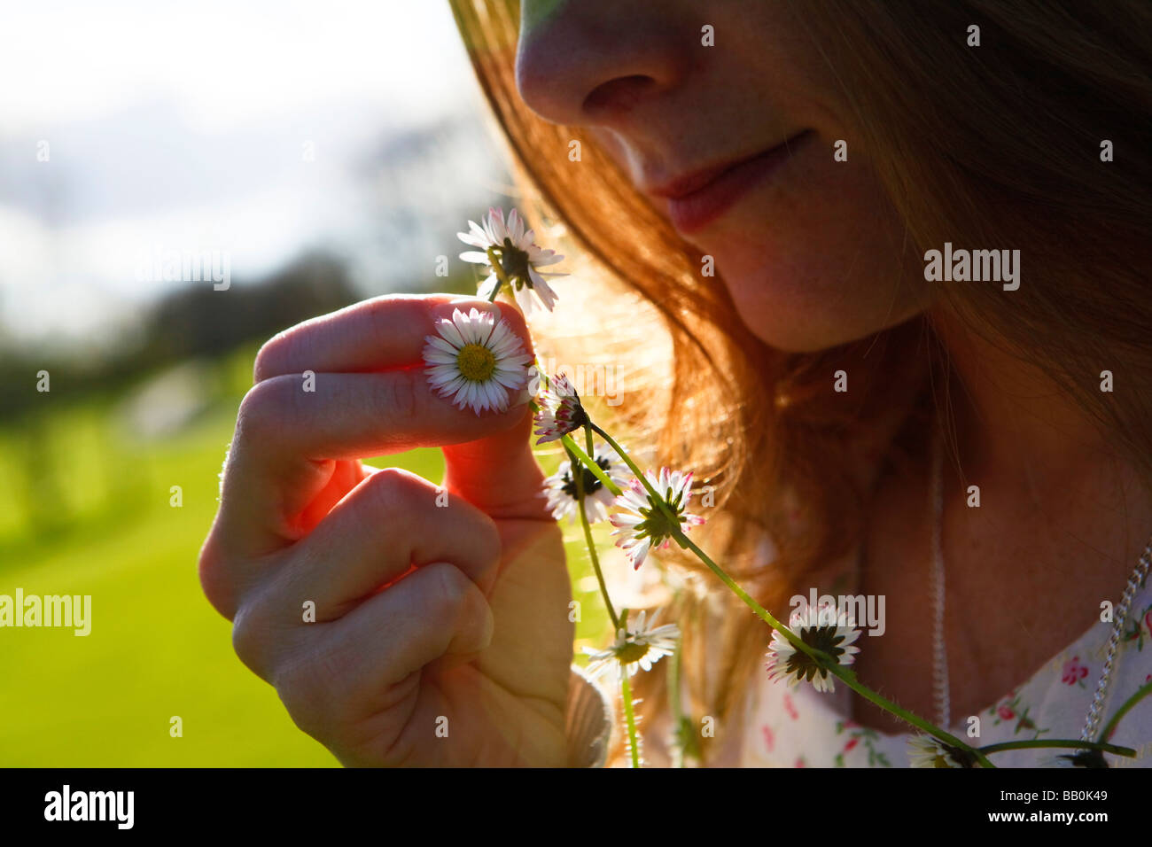 Daisy chain hi-res stock photography and images - Alamy