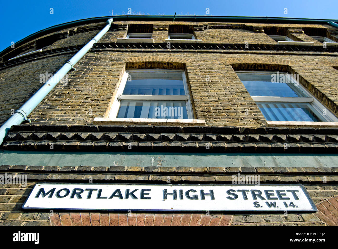 Street name uk hi-res stock photography and images - Alamy