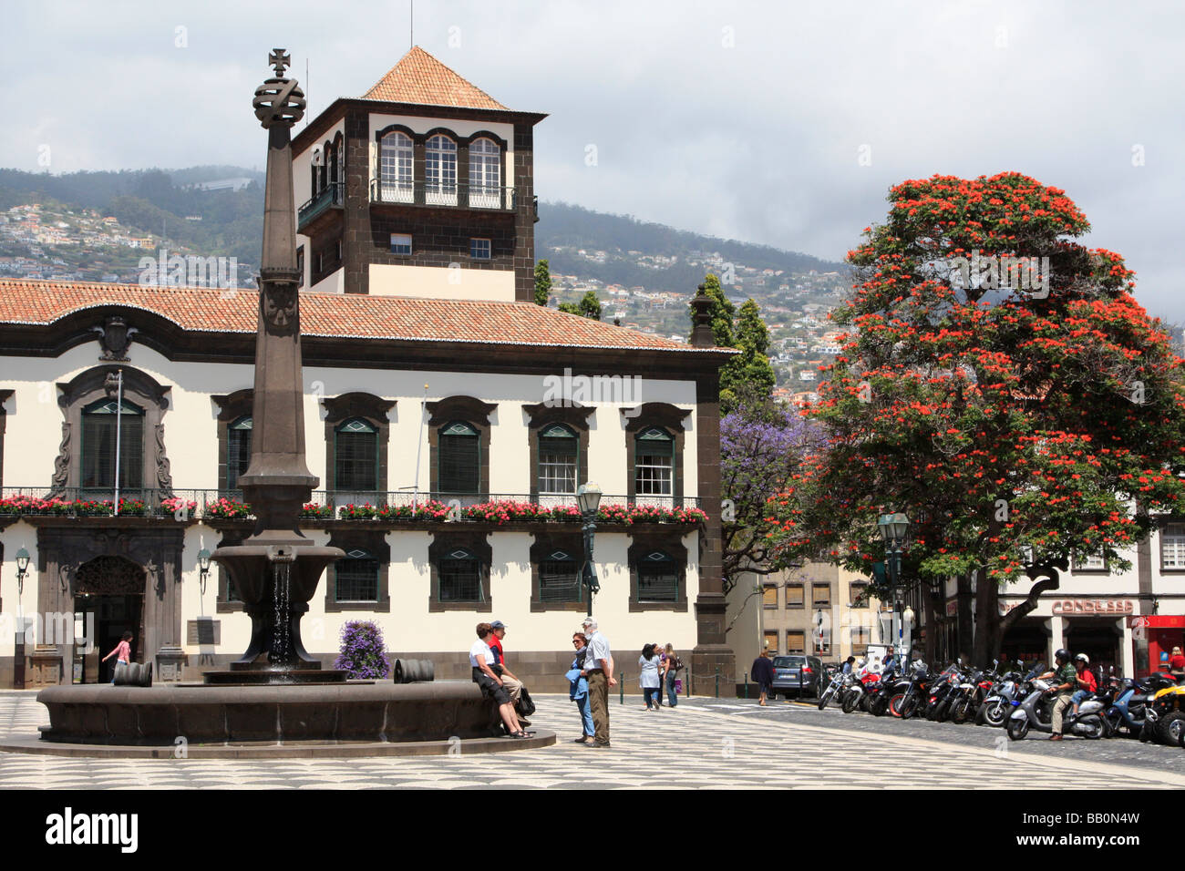 Marina shopping centre funchal madeira hi-res stock photography and ...