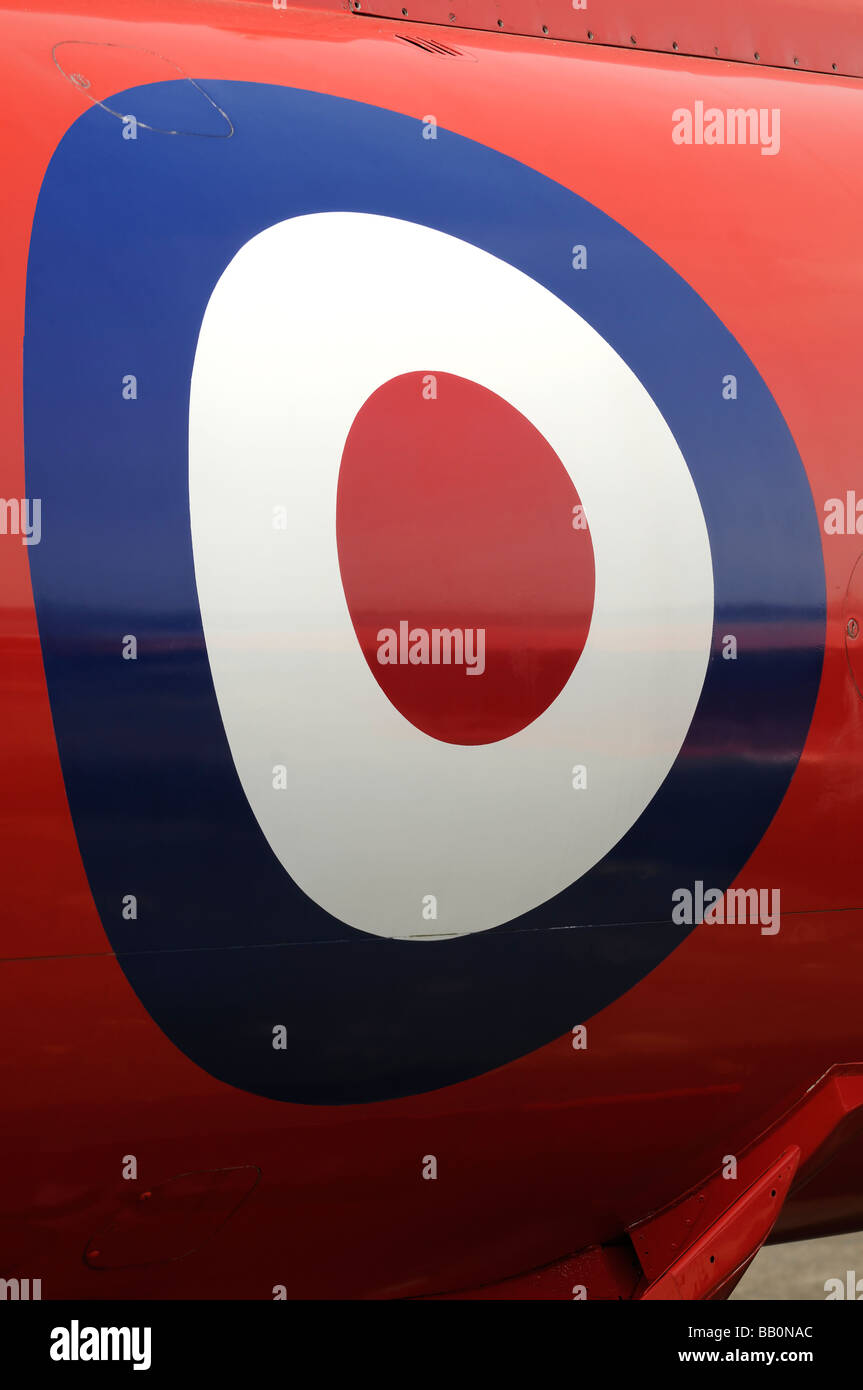 Roundel hi-res stock photography and images - Alamy