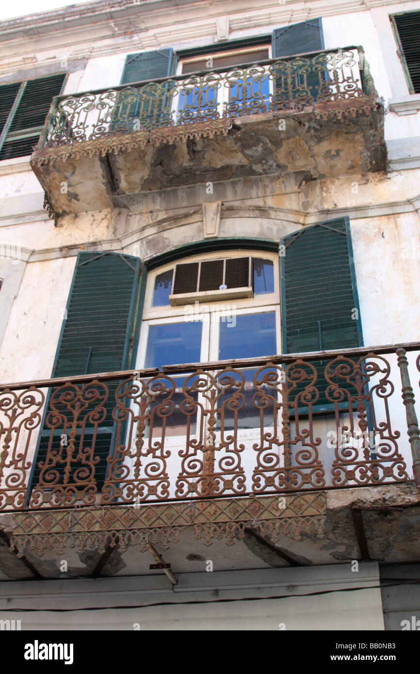 Exposed reinforcement hi-res stock photography and images - Alamy