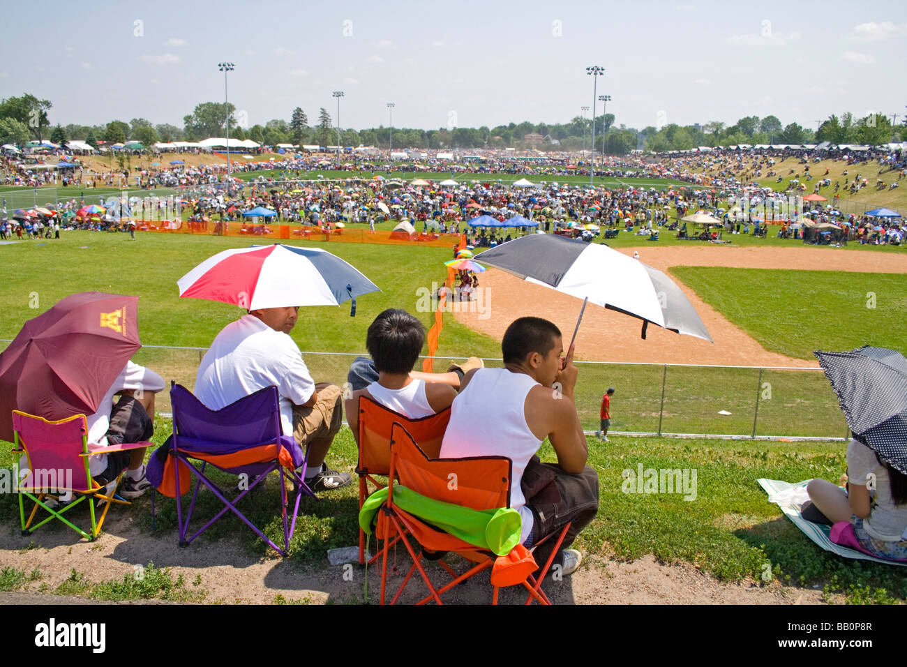 Hmong festival st paul usa hi-res stock photography and images - Alamy