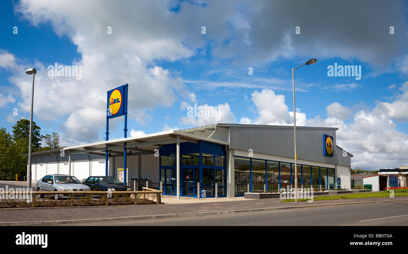 Lidl supermarket scotland hi-res stock photography and images - Alamy