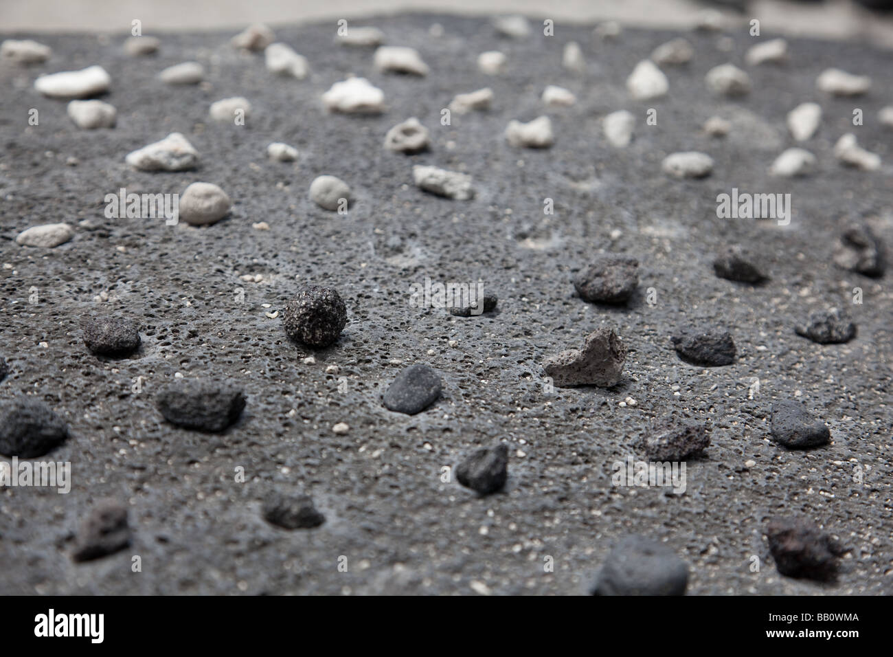 Konane game hawaiian checkers Stock Photo - Alamy