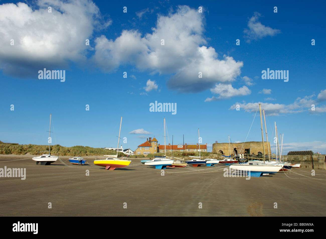 Boats in Beadnell Harbour, Northumberland Stock Photo - Alamy