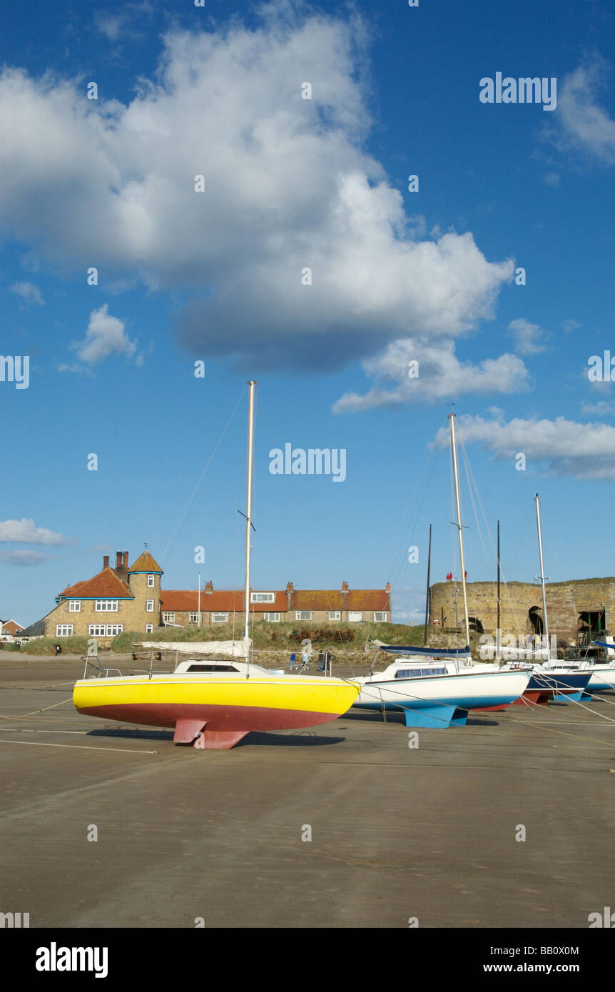Boats in Beadnell Harbour, Northumberland Stock Photo - Alamy
