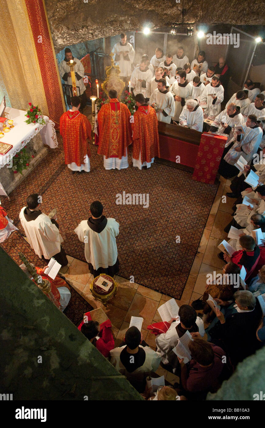 St helen of the cross hi-res stock photography and images - Alamy