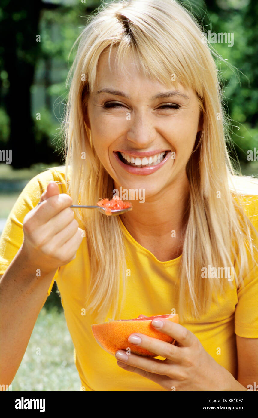 Eat vertical hi-res stock photography and images - Alamy