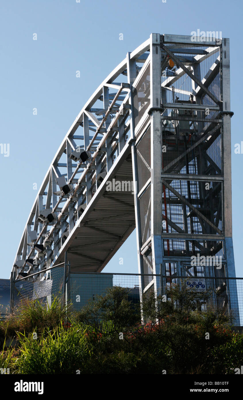 Gantry lifting system hi-res stock photography and images - Alamy