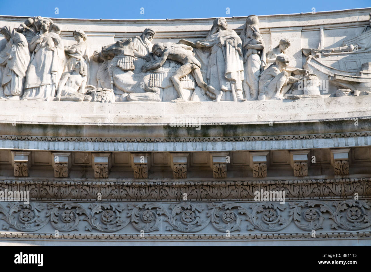 Frieze detail hi-res stock photography and images - Alamy