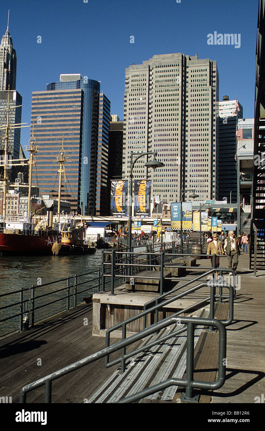 South St Seaport Museum High Resolution Stock Photography and Images ...