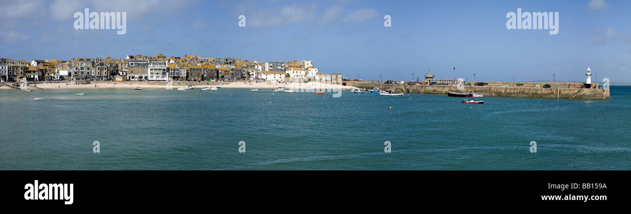 Harbour beach pier panorama cornwall sea hi-res stock photography and ...