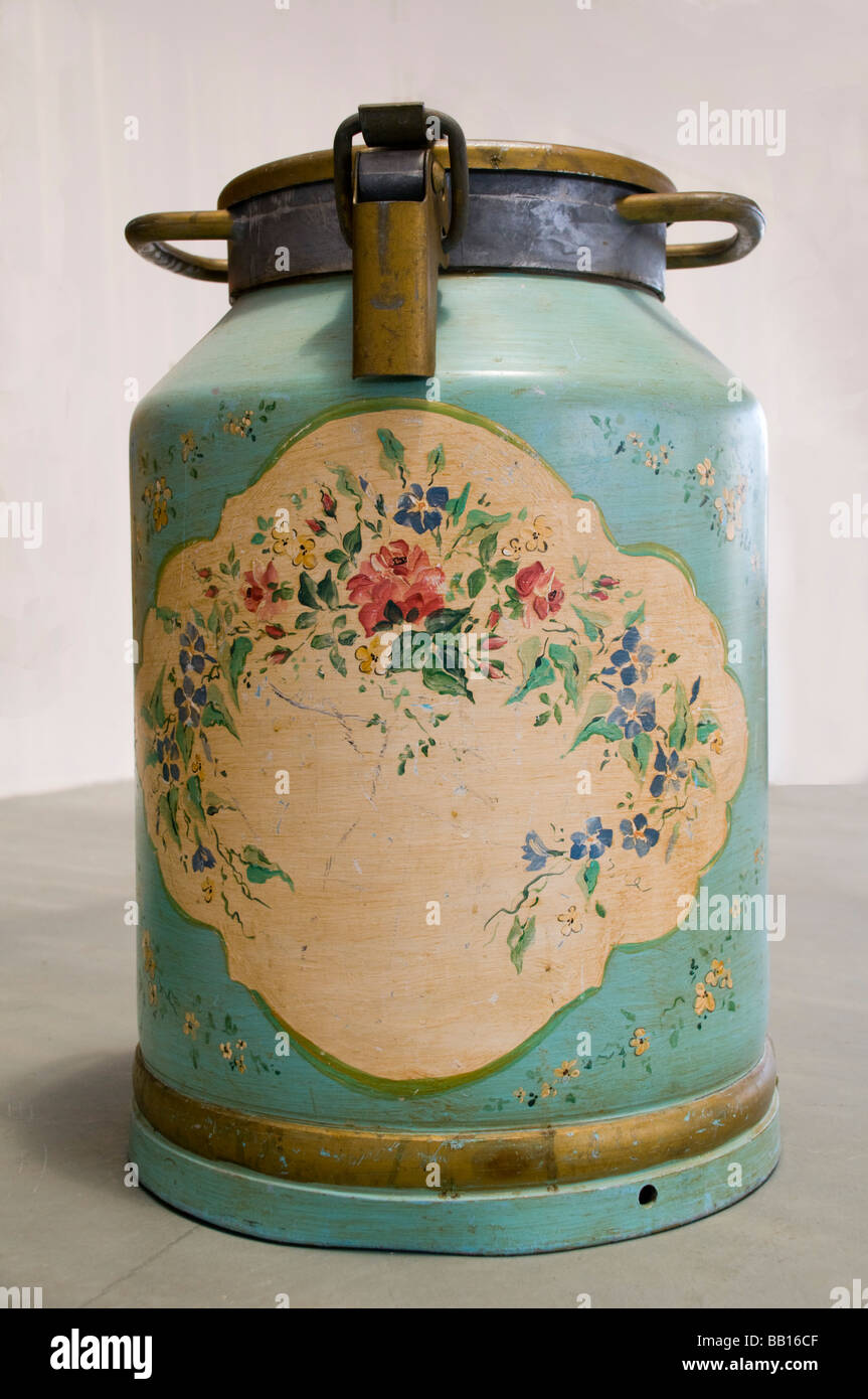 Vintage canister hi-res stock photography and images - Alamy