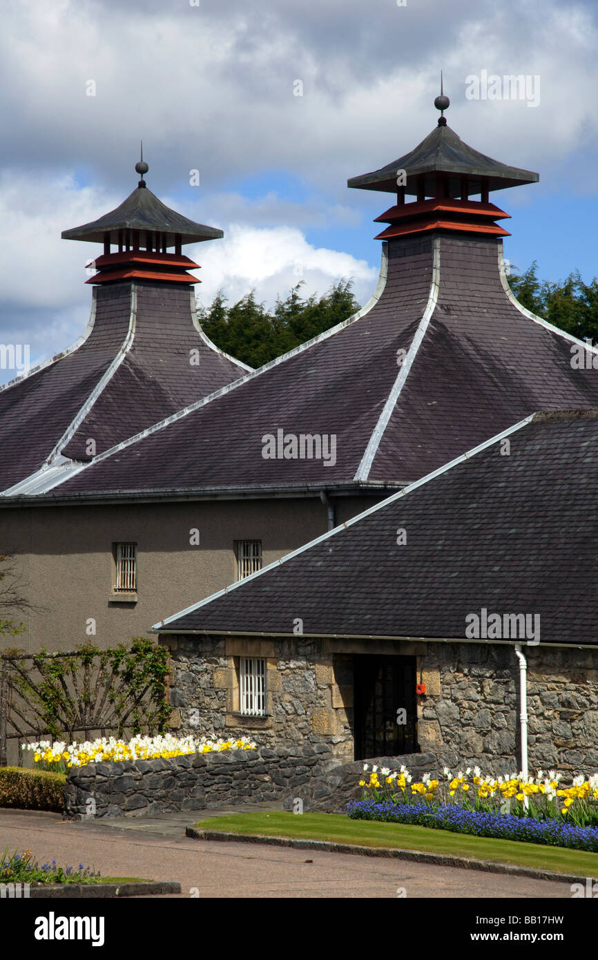 Strathisla, Keith, modern large distillery. architecture with Doig ...