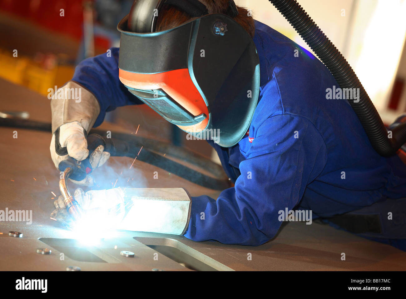 welder at work Stock Photo - Alamy