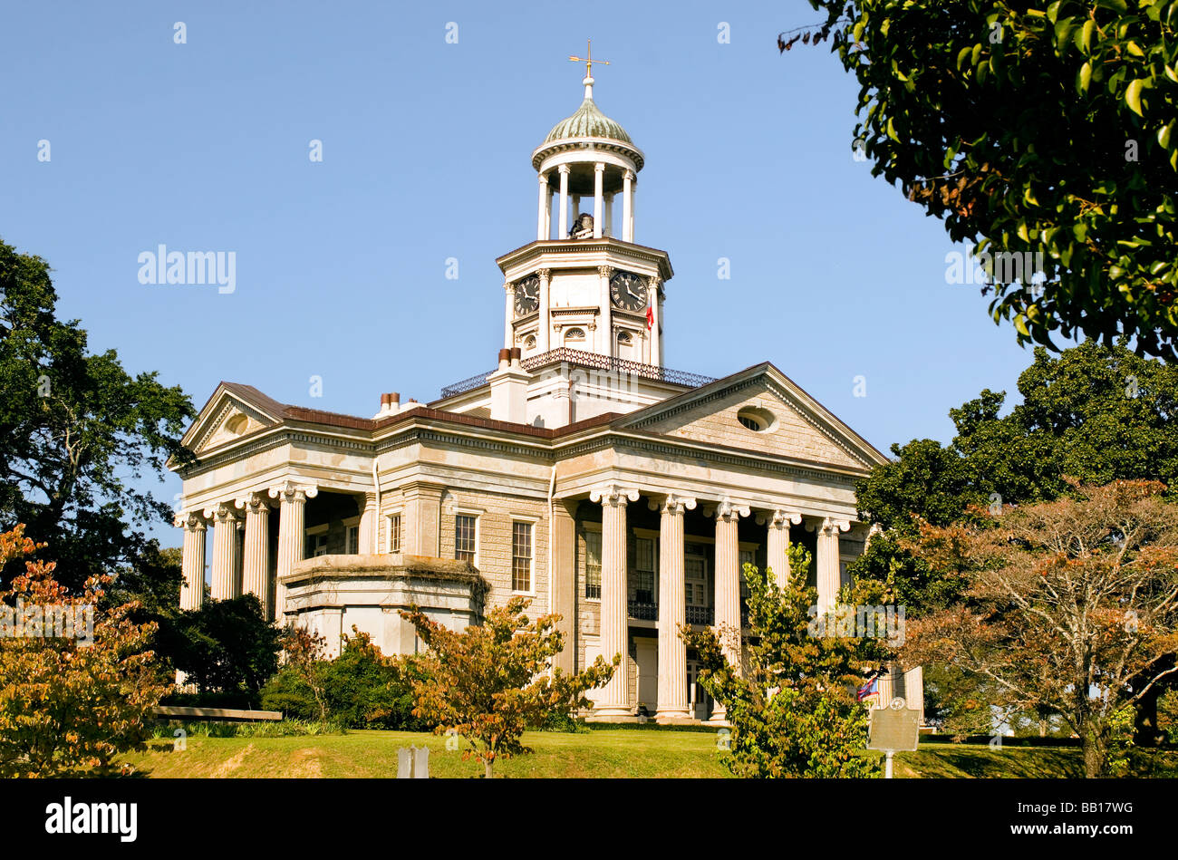 Old courthouse museum in vicksburg is a national historic landmark hi-res stock photography and ...