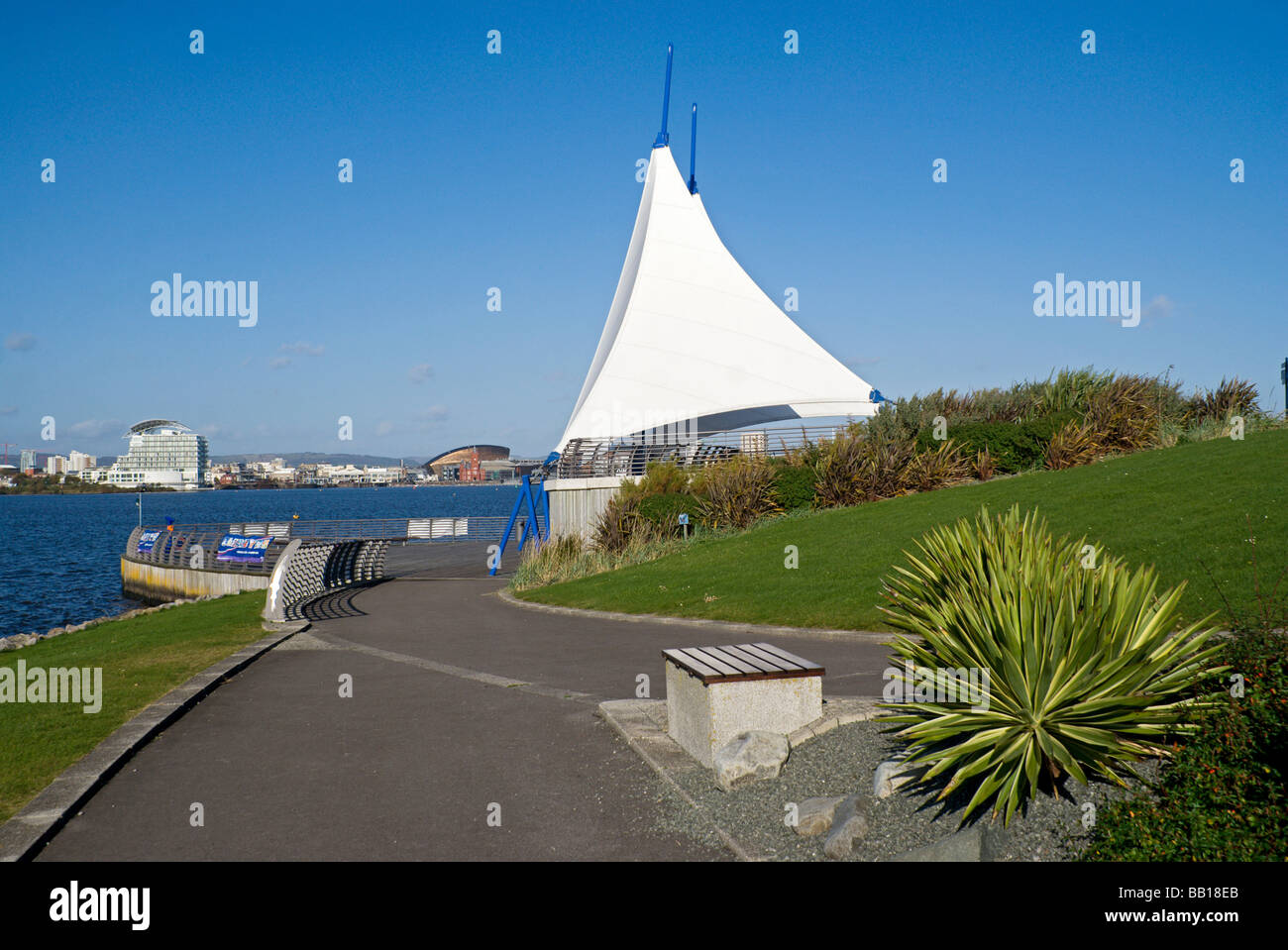 the barrage cardiff bay south wales uk Stock Photo - Alamy