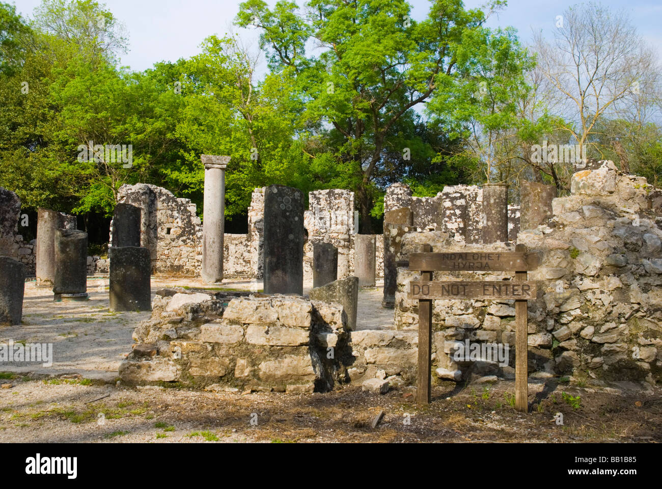Roman ruins albania hi-res stock photography and images - Alamy