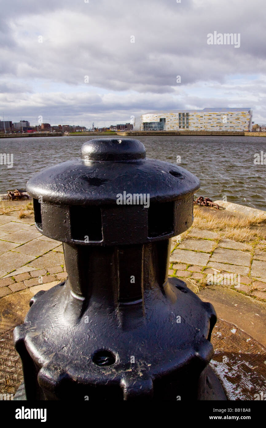 Capstan, Middlesbrough Dock Stock Photo - Alamy