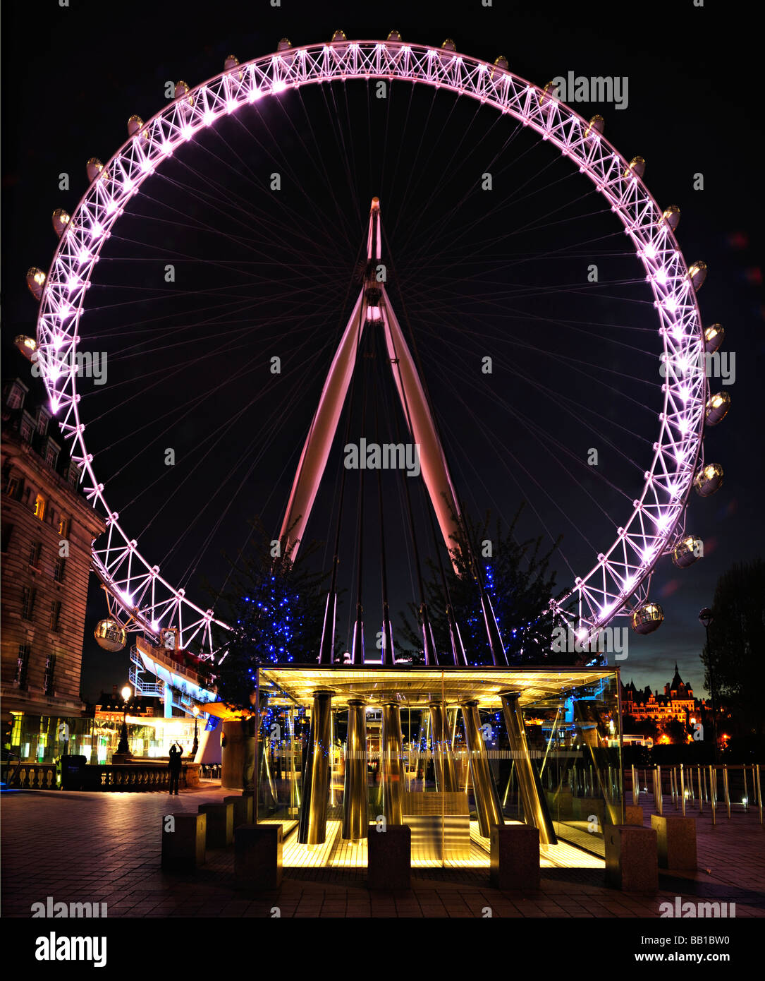 Neon lights london hi-res stock photography and images - Alamy