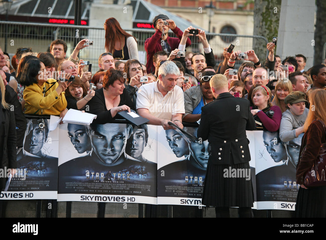 film premier paparazzi fans "autograph hunters Stock Photo - Alamy