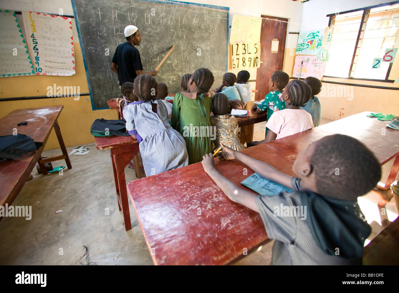 Teacher classroom africa kenya hi-res stock photography and images - Alamy