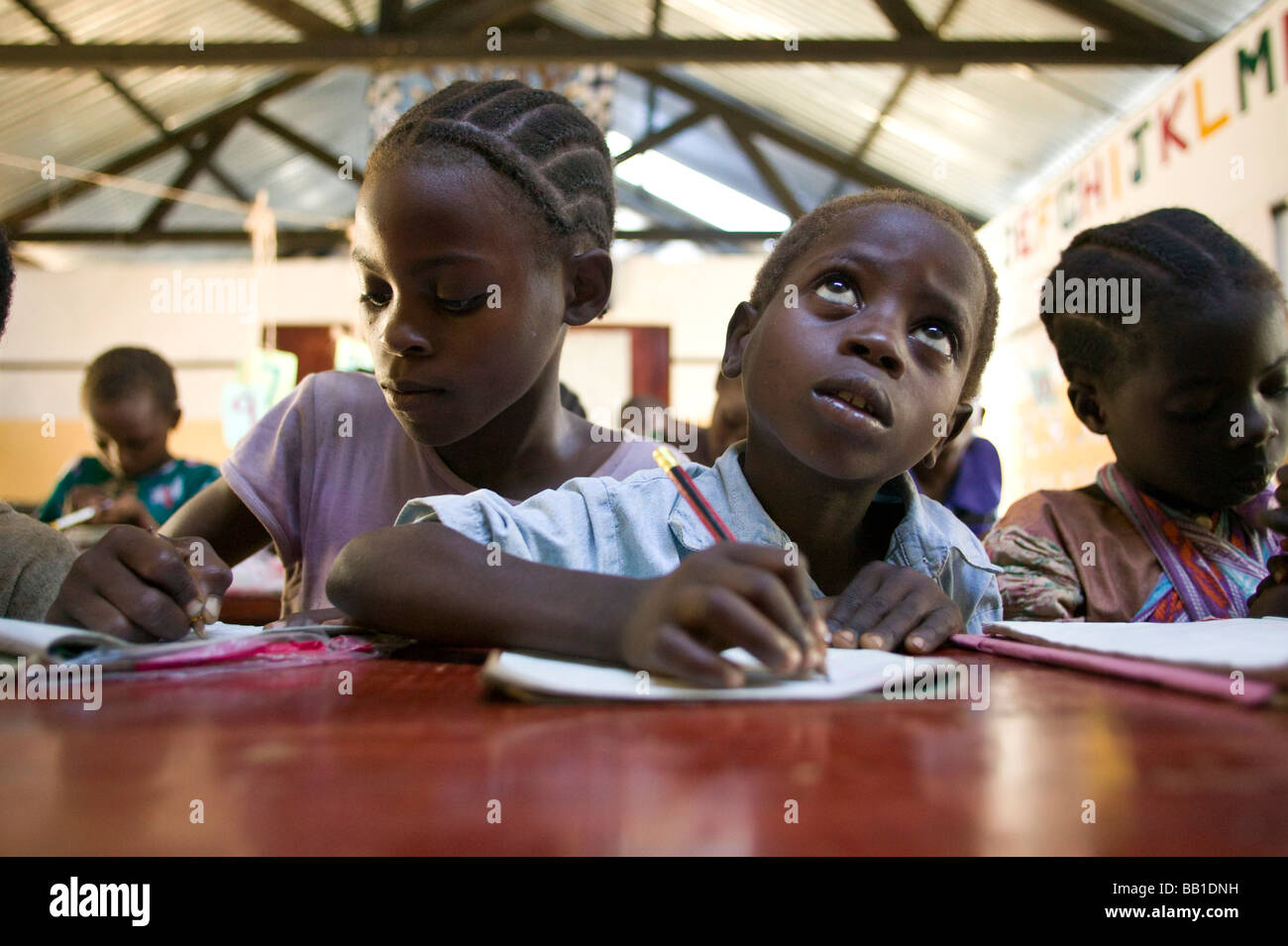 Children learning at a school, Takaungu, Kenya Stock Photo - Alamy