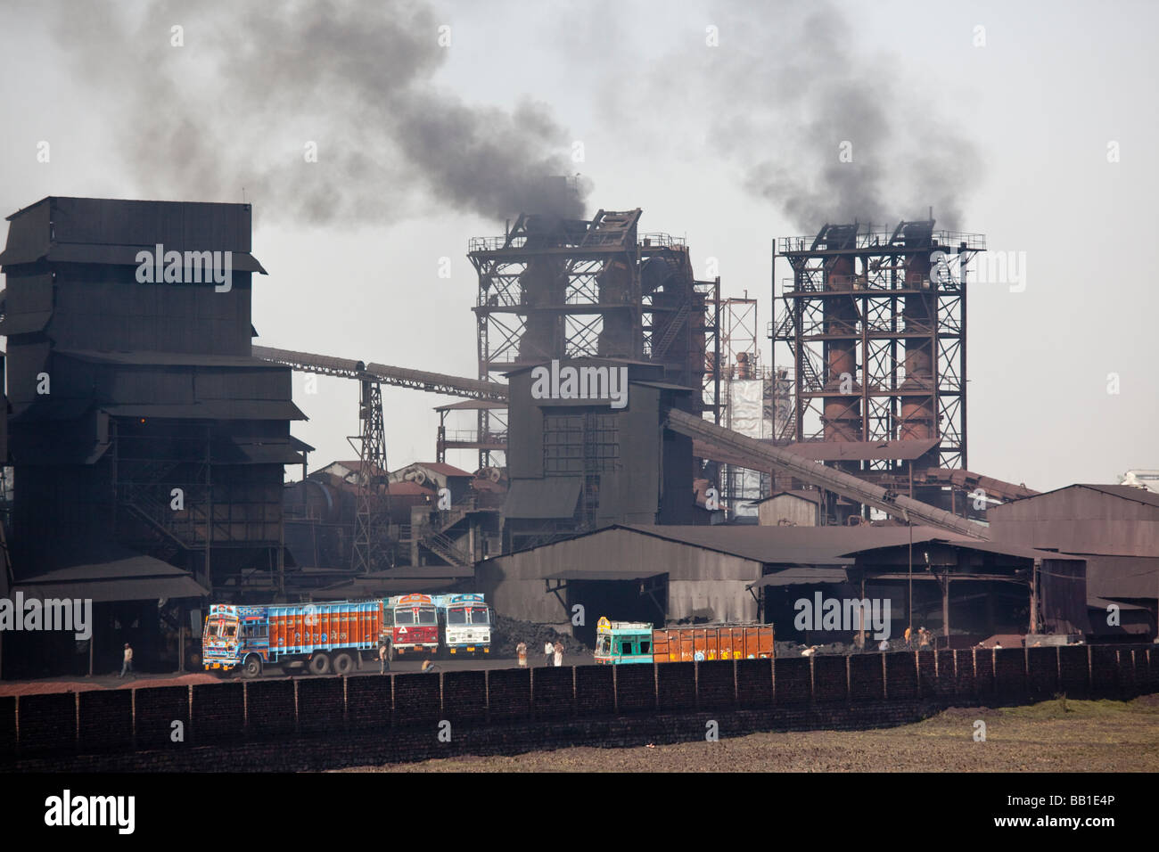 Coal power plant hi-res stock photography and images - Alamy