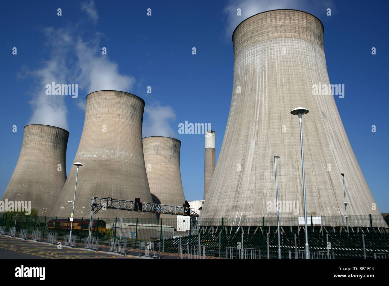 Station towers hi-res stock photography and images - Alamy