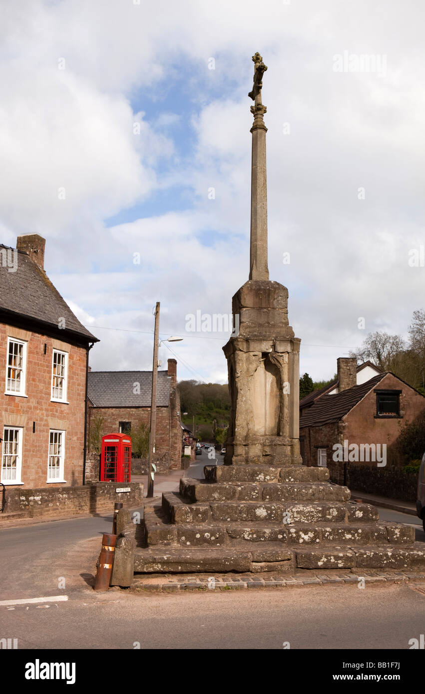 UK Gloucestershire Forest of Dean Clearwell village cross Stock Photo ...