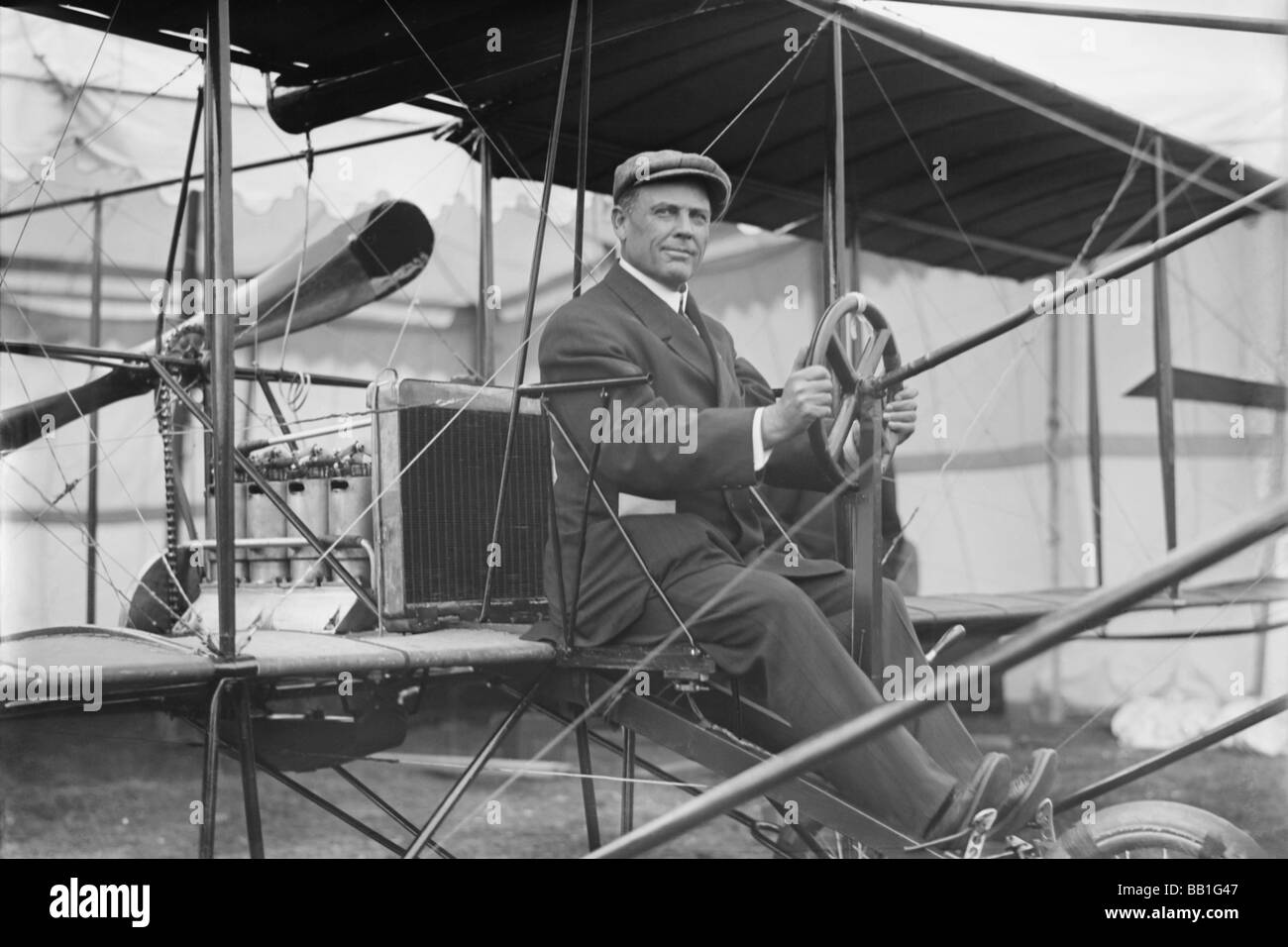 Air pilot hi-res stock photography and images - Alamy