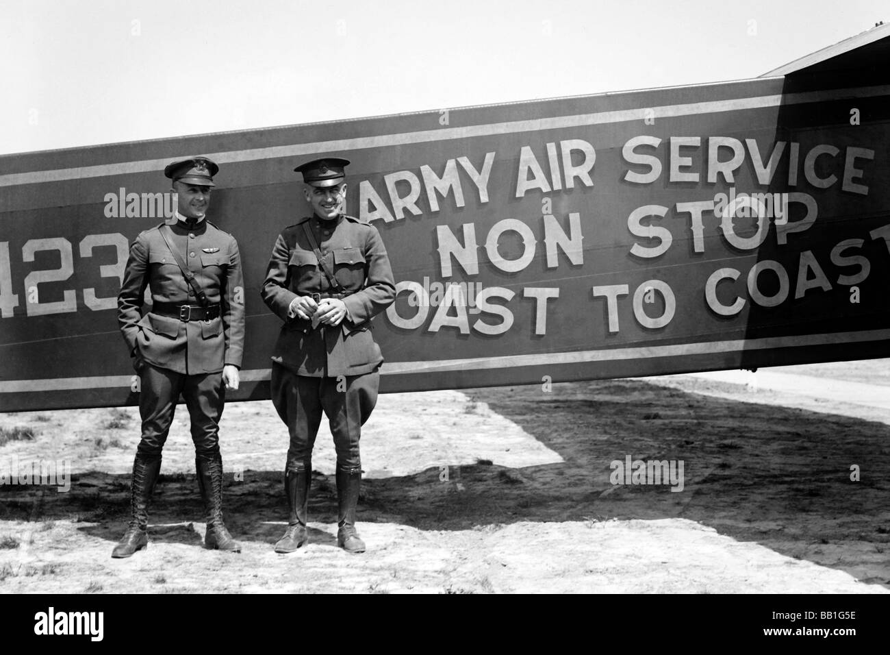 Non stop flight Black and White Stock Photos & Images - Alamy