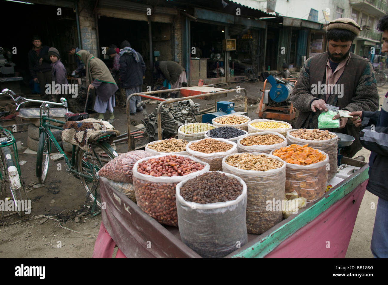 Afghanistan kabul fruit hi-res stock photography and images - Alamy