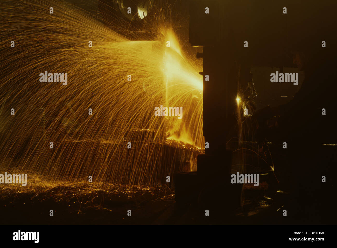 Steam engine factory hi-res stock photography and images - Alamy