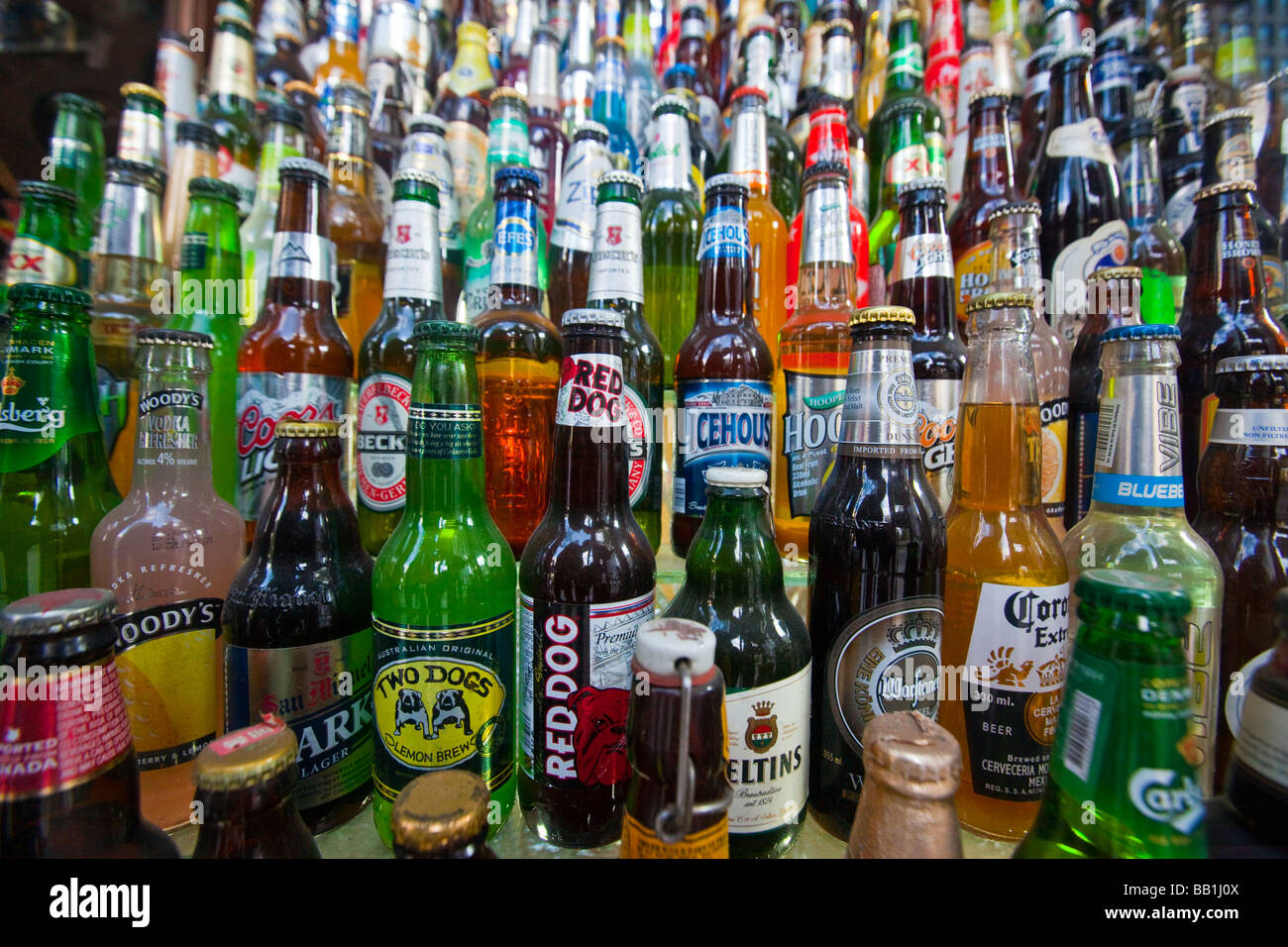 Beer bottles hi-res stock photography and images - Alamy