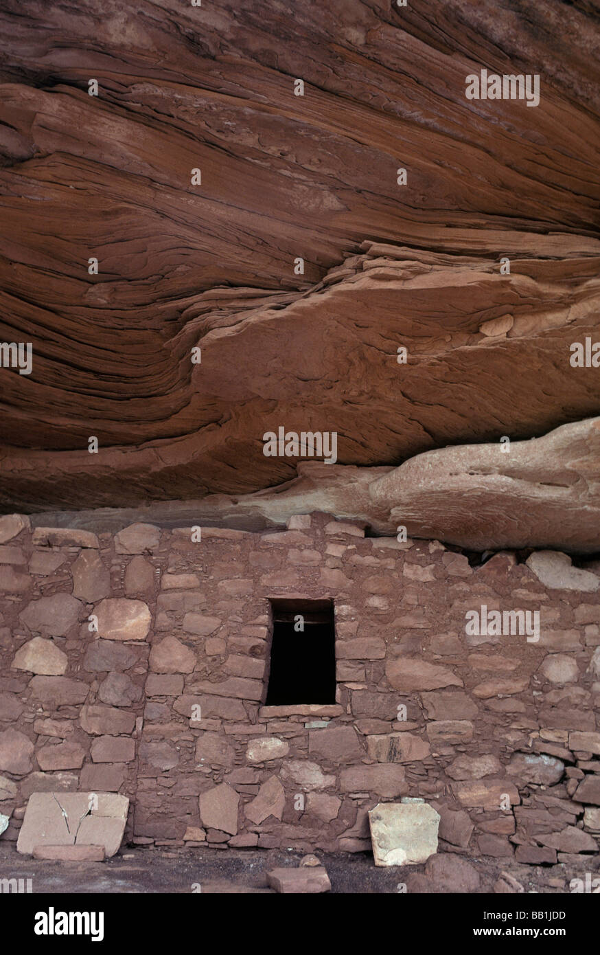 Prehistoric cliff dwelling built by the Anasazi in a backcountry canyon ...