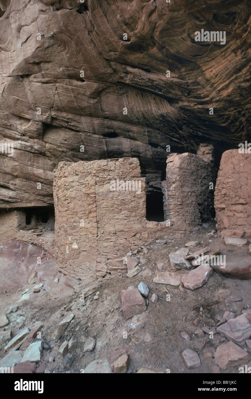 Prehistoric cliff dwelling built by the Ancestral Puebloans formerly ...