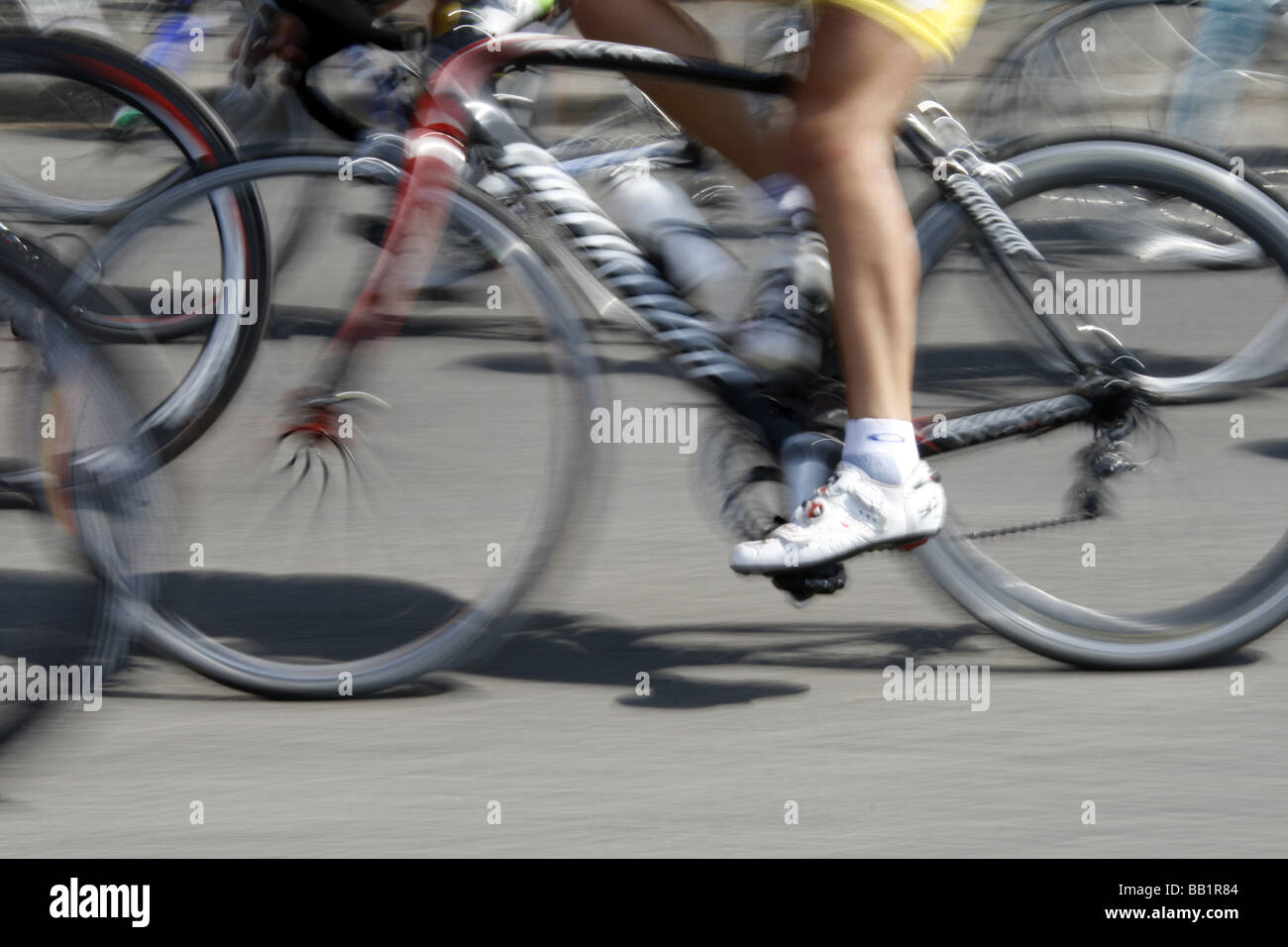 Bike bikes bicycles bicycle cycle cycles wheels tyres tires street hi ...