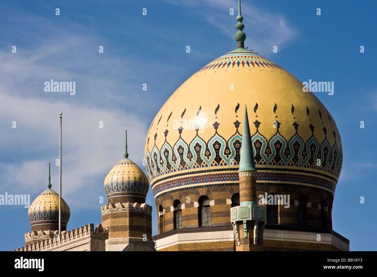 Mosque and church usa hi-res stock photography and images - Alamy